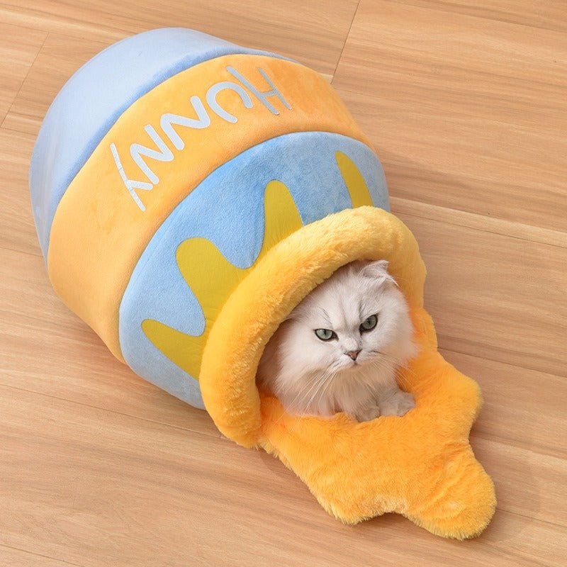 Creating the Perfect Comfort Zone: The Honey Pot Pet Bed @ First Pet C